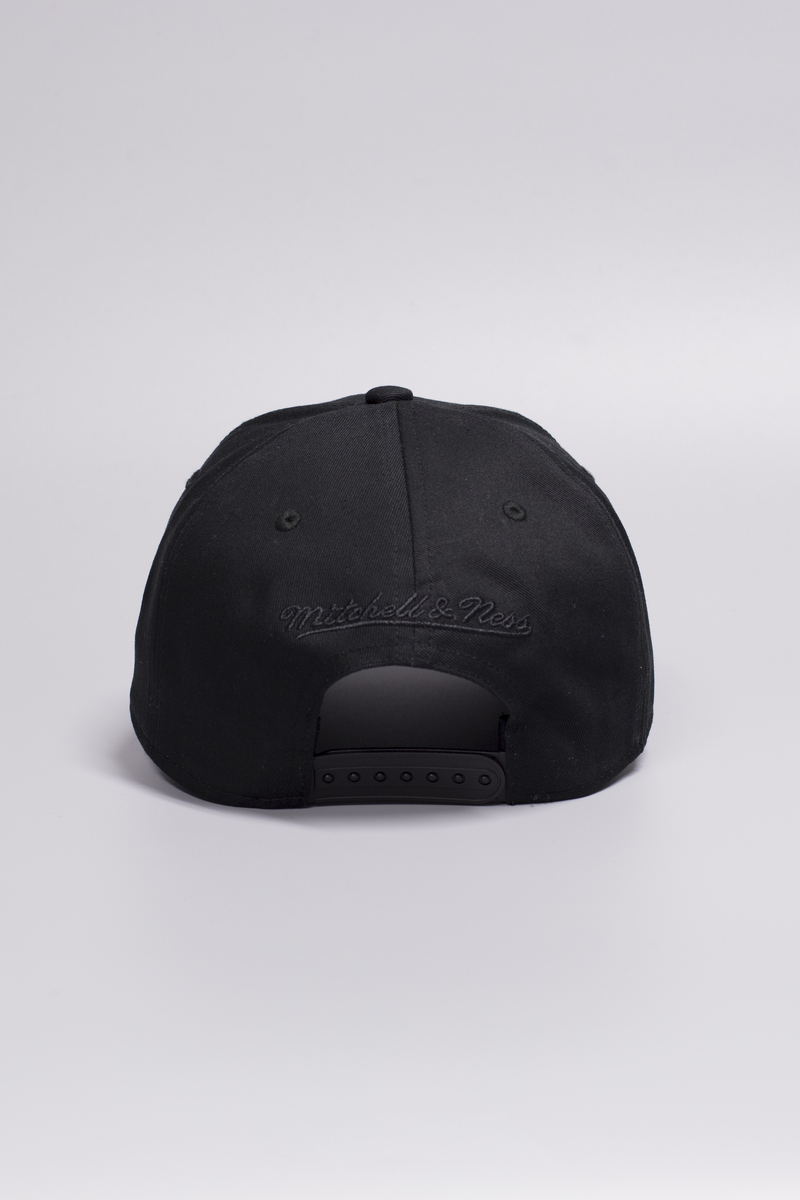 LOS ANGELES CLIPPERS LOW PRO SNAPBACK - BLACK | Stateside Sports