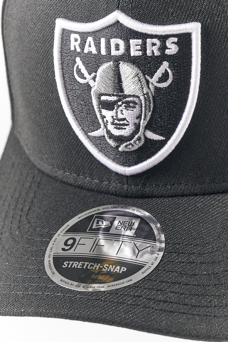Oakland Raiders Core 9FIFTY Snapback in Black/White | Stateside Sports