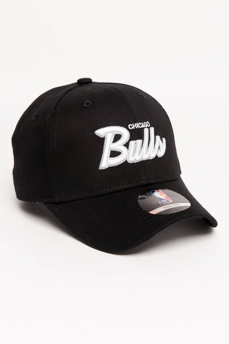 CHICAGO BULLS SCRIPT SNAPBACK- YOUTH BLACK | Stateside Sports