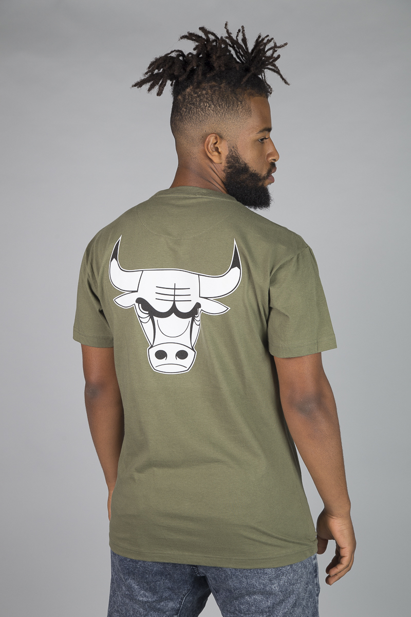 CHICAGO BULLS MONO LOGO TEE - OLIVE MENS | Stateside Sports
