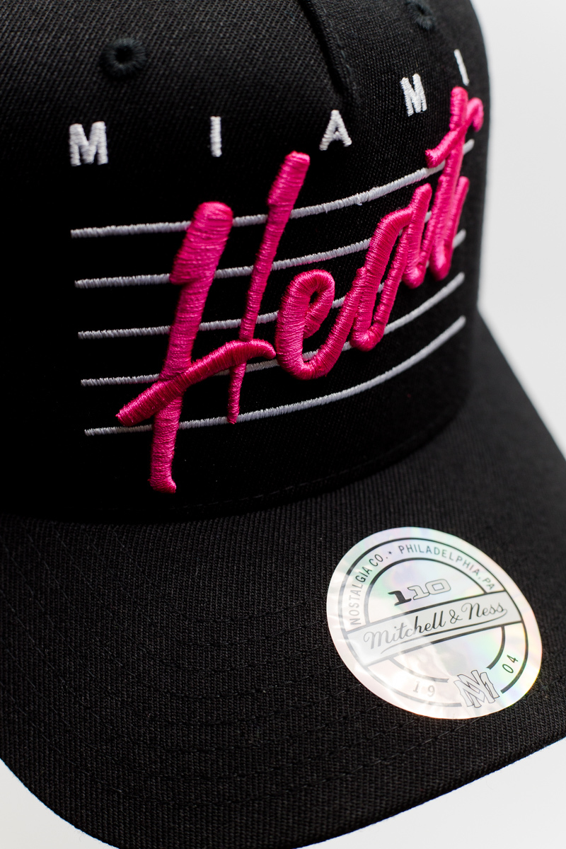 MIAMI HEAT CURSIVE SCRIPT FLEX 110 SB BLK | Stateside Sports