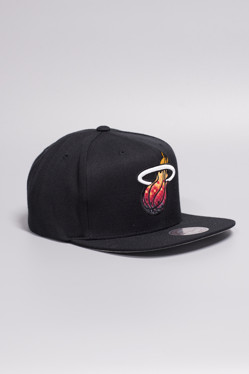 MIAMI HEAT EASY THREE DIGITAL XL SNAPBACK | Stateside Sports